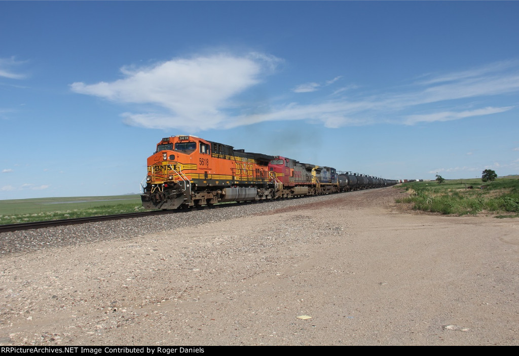 BNSF 5618